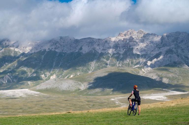 Nova Eroica Gran Sasso, quattro percorsi e soste per palati fini | BikeChannel